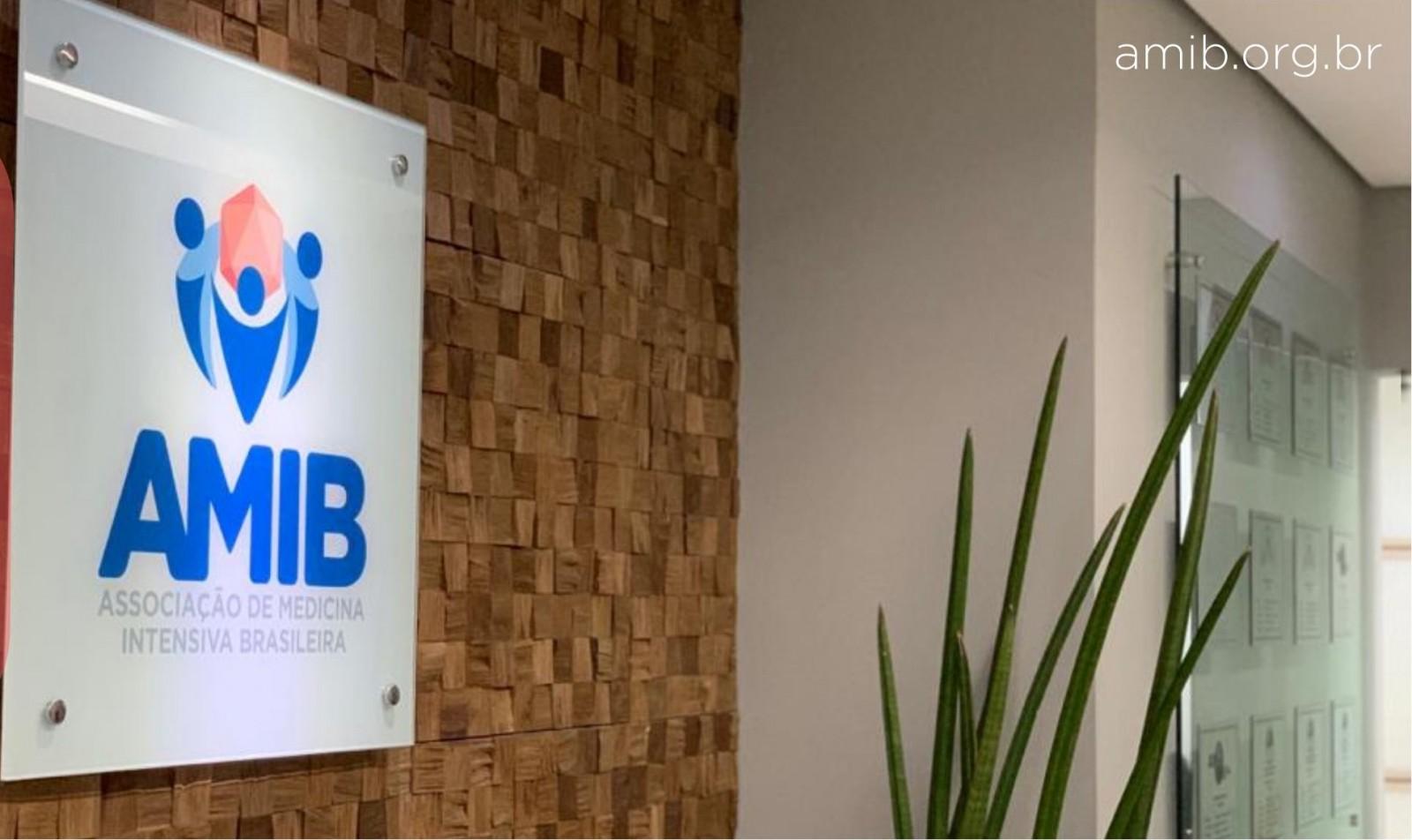 Departamento de Fonoaudiologia da Associação de Medicina Intensiva ...